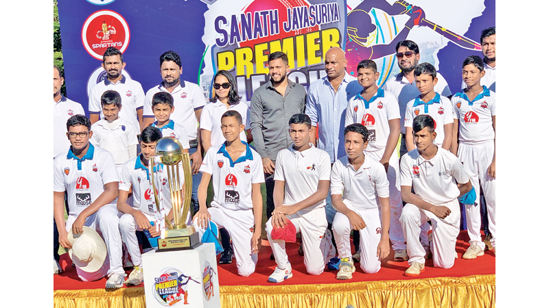 Bihandu Helika the swimmer turned cricketer – FrontPage