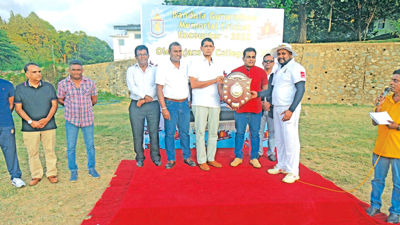 Deneth Lanka pilots Old Rajans to victory – FrontPage