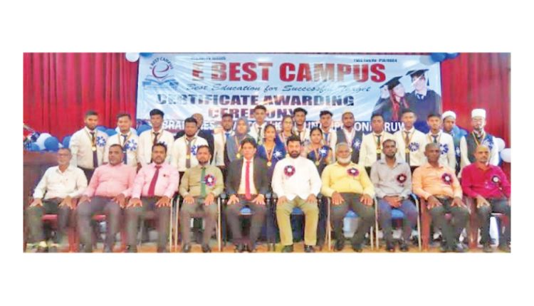 Kalmunai E-Best Campus holds awards ceremony – FrontPage