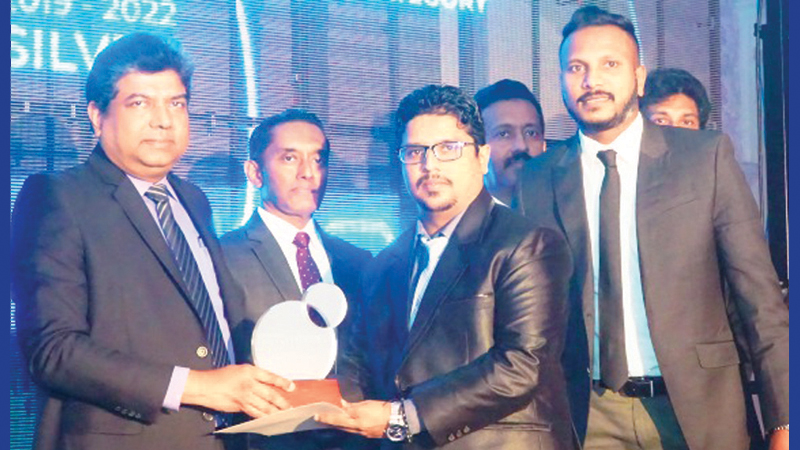 Finco Technologies feted at SLT-Mobitel ‘Joining Forces 22’ awards ...