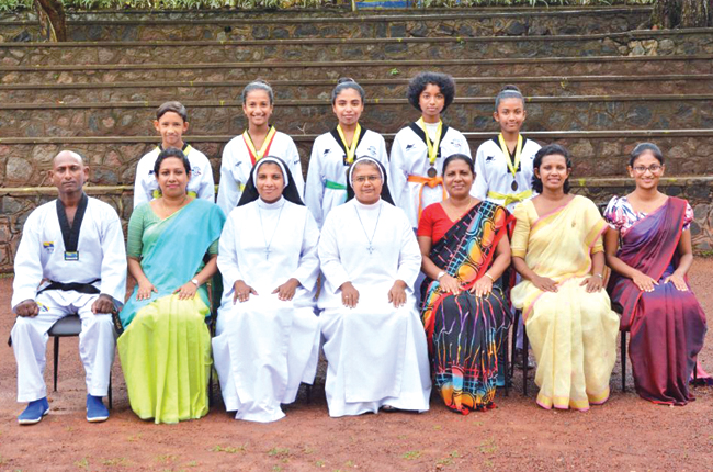 Holy Cross Gampaha excel in Taekwondo – FrontPage