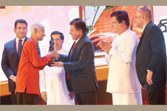 Thirty fifth Lux Sarasaviya Film Awards – FrontPage