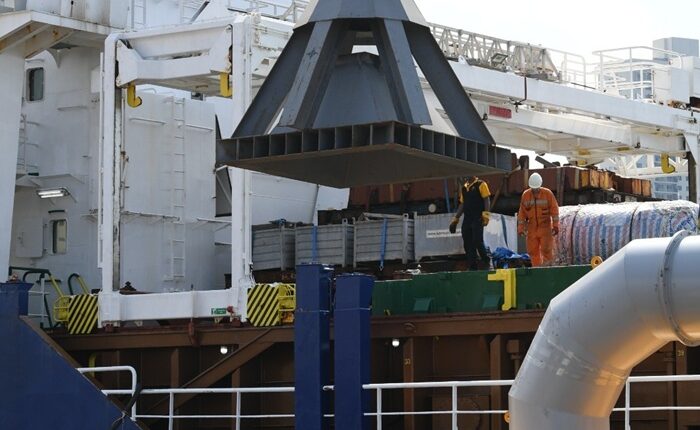 Colombo Port completes complex heavy-lift cargo operation – FrontPage